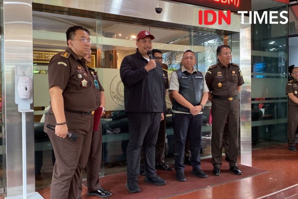 Menpora Dito Klarifikasi Aliran Dana Proyek BTS Menpora Dito Klarifikasi Aliran Dana Proyek BTS