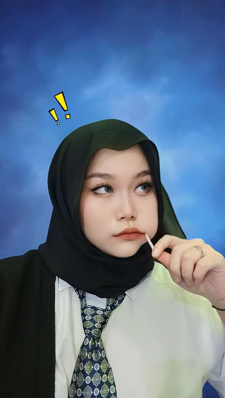 Khalfia Azmaliah | IDN Live