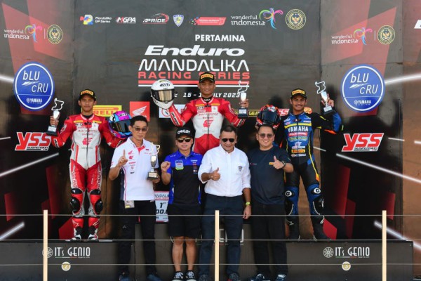Pembalap Rheza dan Veda Kuasai Podium Mandalika Racing Seri