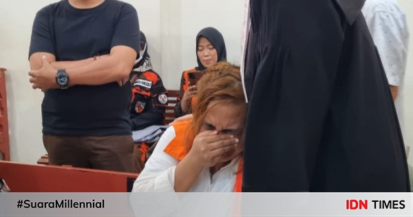 Terdakwa Lina Mukherjee Menangis Kangen Keluarga di Jakarta Terdakwa Lina Mukherjee Menangis Kangen Keluarga di Jakarta