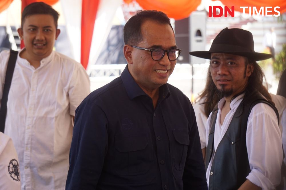 Kereta Cepat Jakarta-Surabaya Dilanjut Kabinet Berikutnya Kereta Cepat Jakarta-Surabaya Dilanjut Kabinet Berikutnya