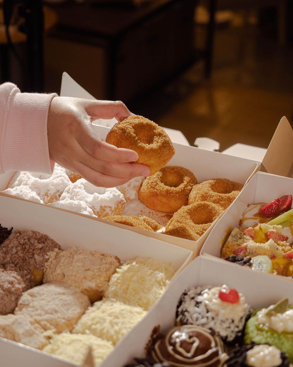 101 Daftar Menu dan Harga Donat Bahagia yang Kekinian