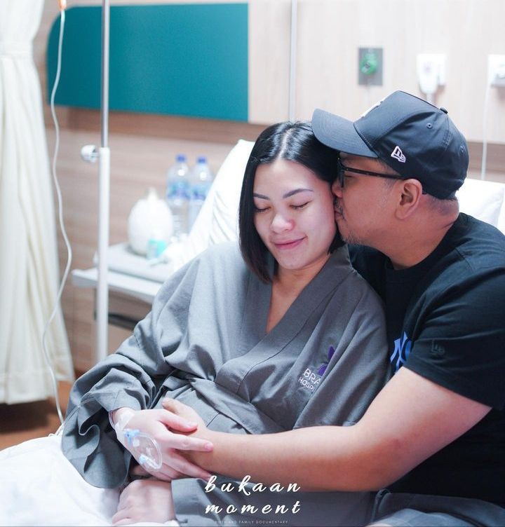 Viviane, Istri Sammy Simorangkir Melahirkan Anak Ketiga Viviane, Istri Sammy Simorangkir Melahirkan Anak Ketiga