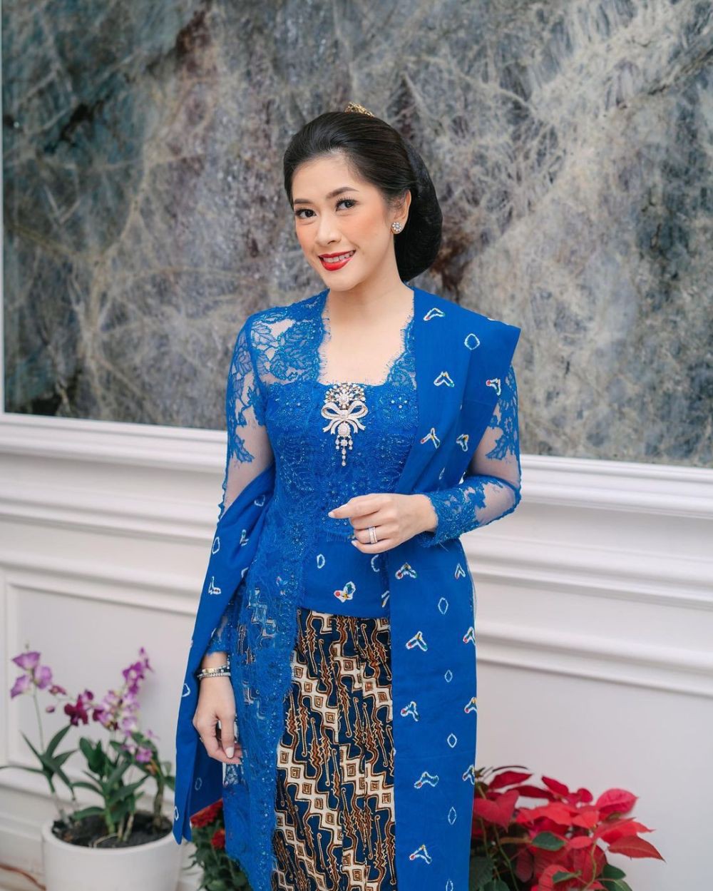 7 Model Kebaya Etnik ala Istri Pejabat, Berkelas