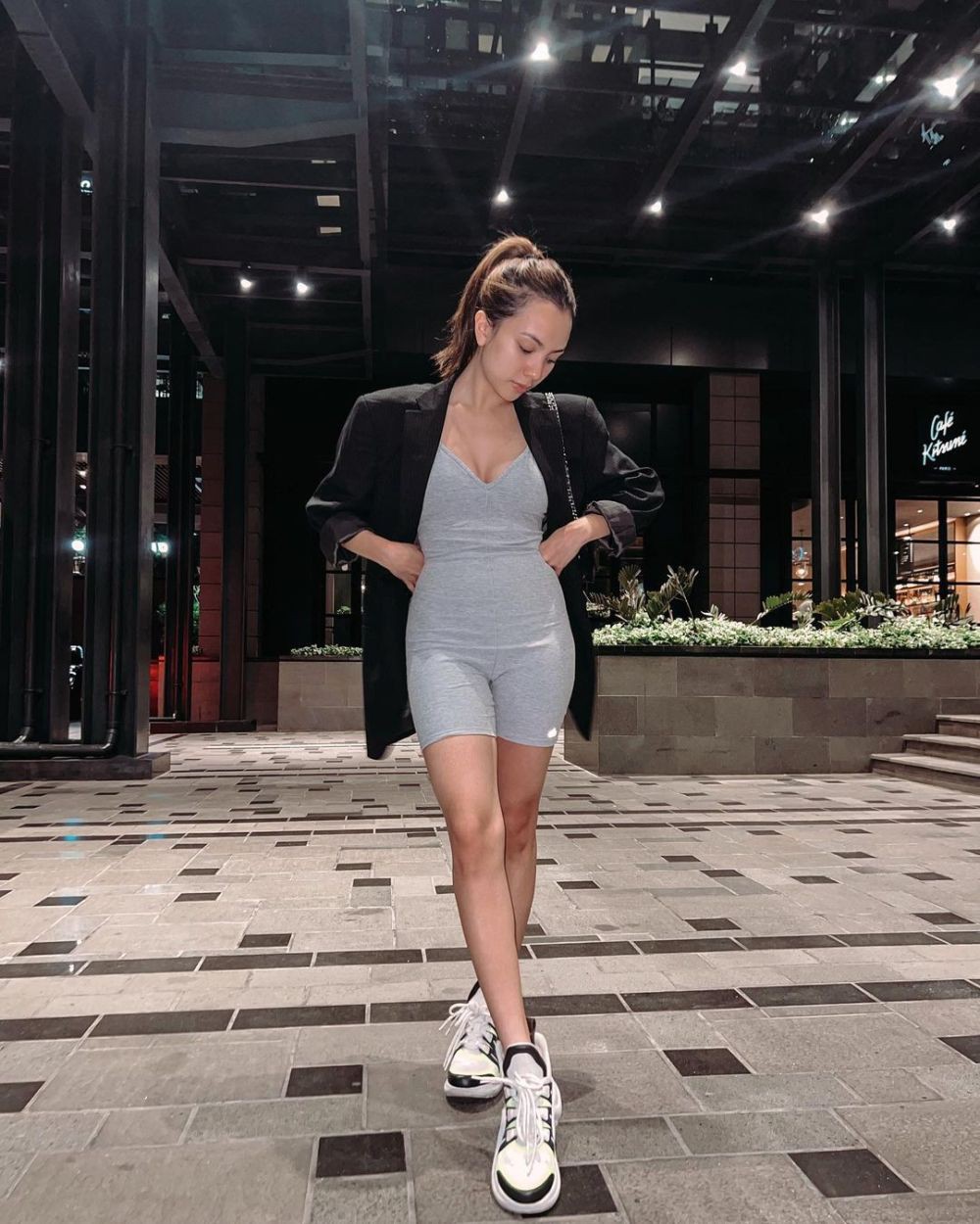 7 Padu Padan Blazer ala Nazla Alifa Senia, Tak Selalu Formal