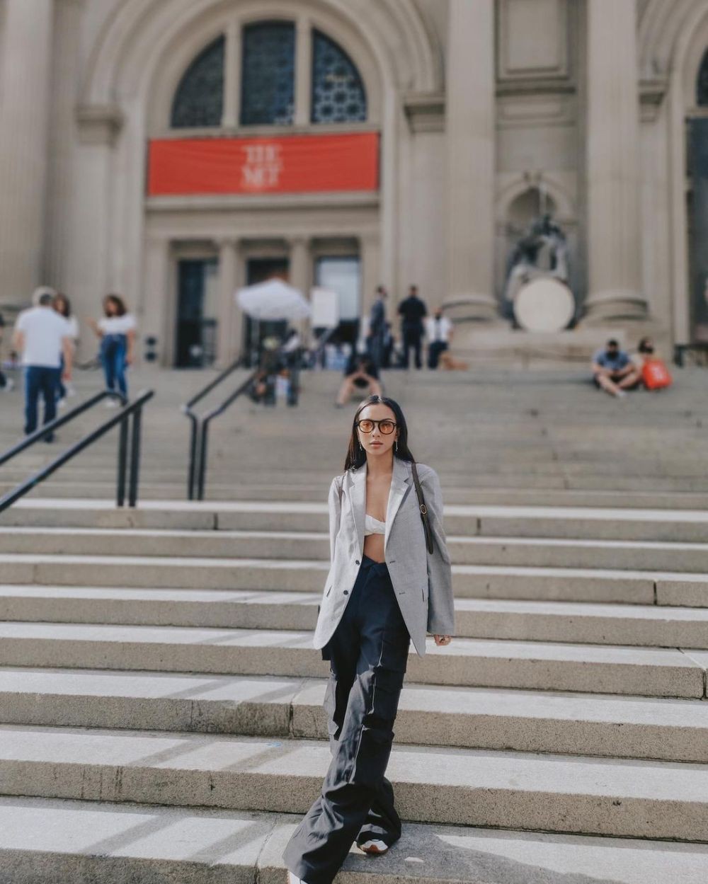 7 Padu Padan Blazer ala Nazla Alifa Senia, Tak Selalu Formal