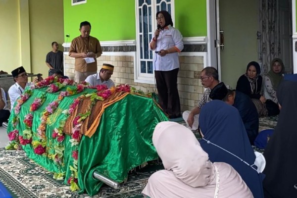 Kenang Almarhum Heryandi, Rektor Unila: Baik dan Ceria Suka Kenang Almarhum Heryandi, Rektor Unila: Baik dan Ceria Suka