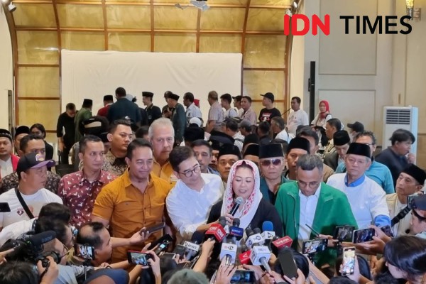 Doa Yenny Wahid untuk Ulang Tahun Ganjar Pranowo ke-55 Doa Yenny Wahid untuk Ulang Tahun Ganjar Pranowo ke-55