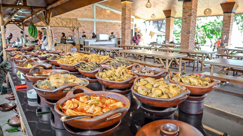 Wisata Danau Abah Cisauk: Lokasi, Rute, dan Harga Tiket