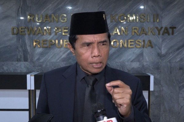 Politisi Senior PDIP Minta ASN hingga Perangkat Desa Netral Politisi Senior PDIP Minta ASN hingga Perangkat Desa Netral