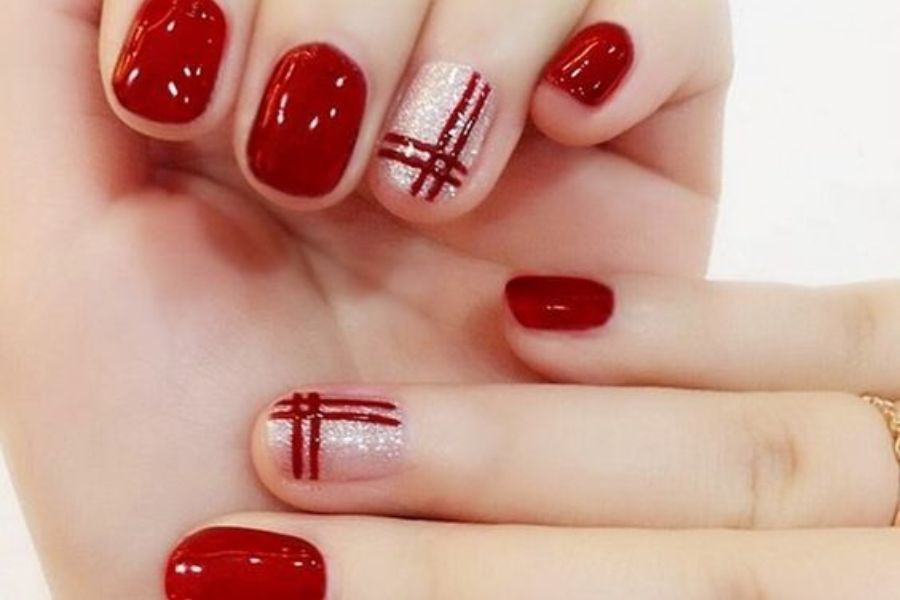 15 Ide Nail Art Kuku Merah, Cocok Buat Rayakan Imlek 2025
