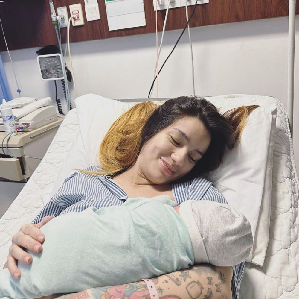 Potret Perjuangan Sheila Marcia Lahiran Anak Kelima di Bali Potret Perjuangan Sheila Marcia Lahiran Anak Kelima di Bali