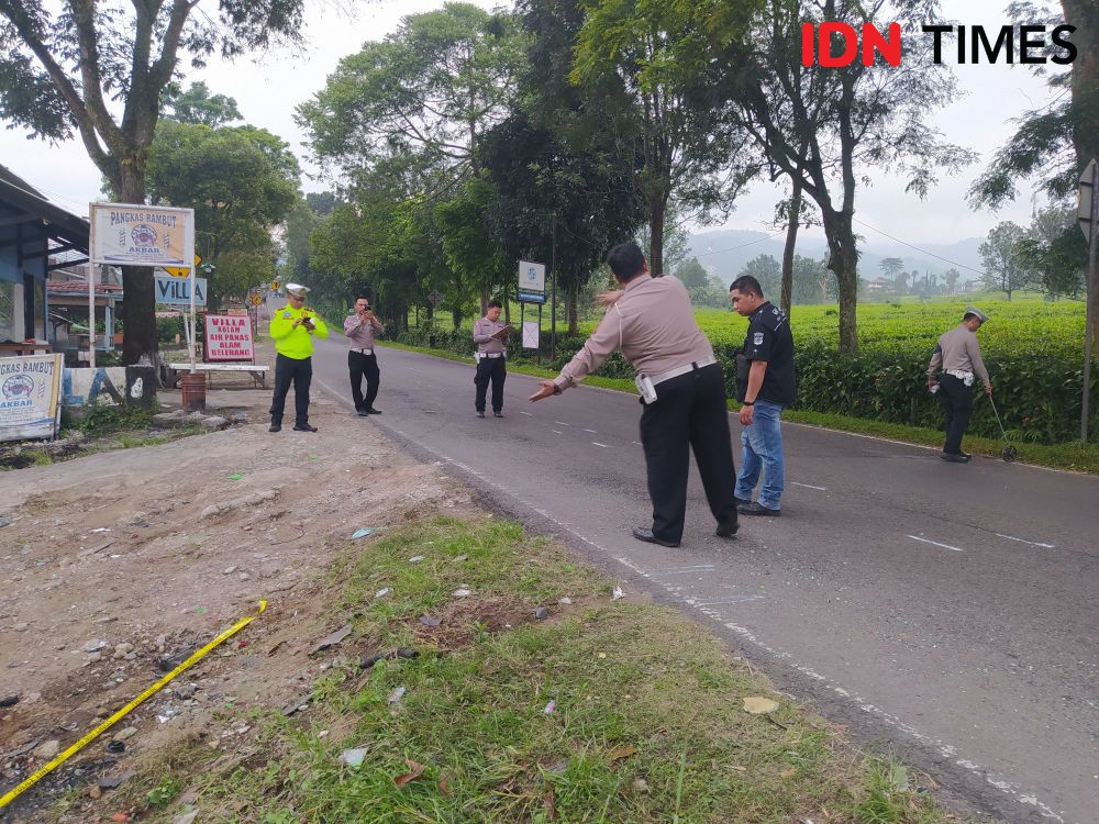 Rem Blong Diduga jadi Pemicu Kecelakaan Maut Bus di Subang