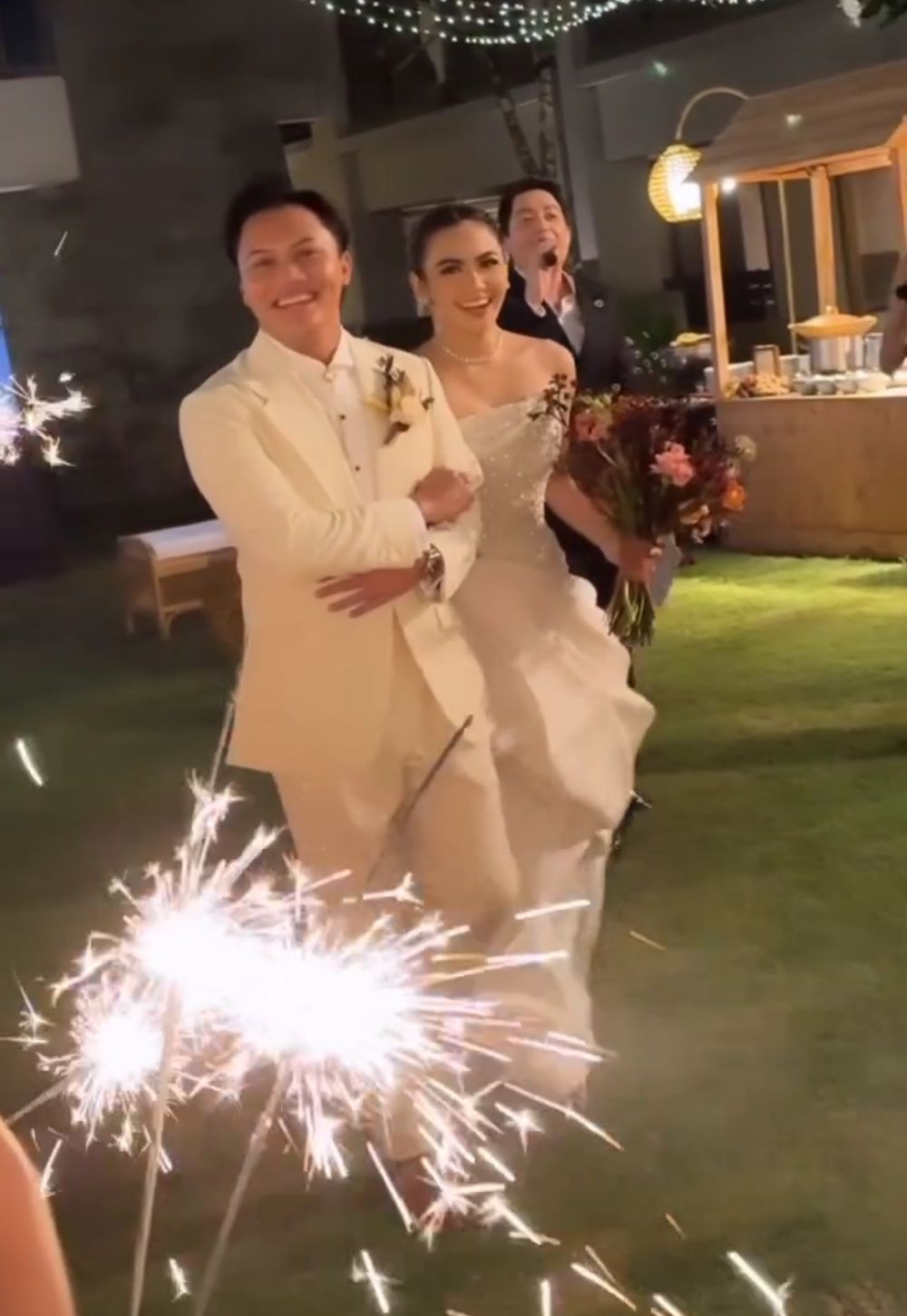 Pesta Resepsi Pernikahan Rizky Febian dan Mahalini di Bali