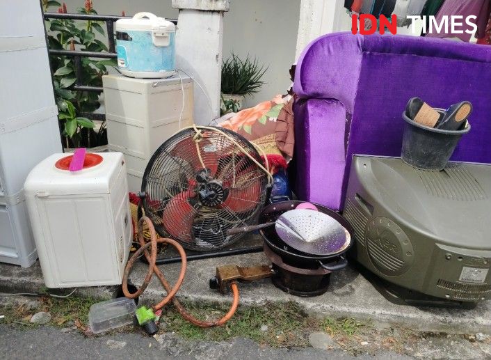 Lantai 2 Kantor Camat Medan Area Ludes, Damkar Terluka Lantai 2 Kantor Camat Medan Area Ludes, Damkar Terluka