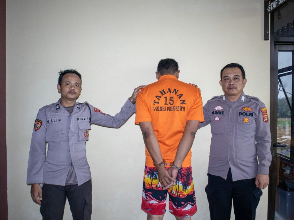 Ancam Disantet, Dukun Gadungan Pringsewu Setubuhi Gadis Ancam Disantet, Dukun Gadungan Pringsewu Setubuhi Gadis