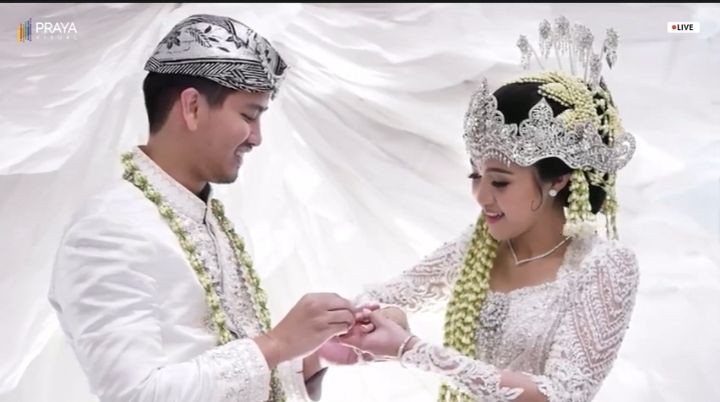 Momen Akad Nikah Selebgram Shasa Zhania dan Gio Momen Akad Nikah Selebgram Shasa Zhania dan Gio