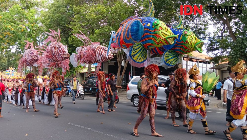 Wayan Koster-Giri Prasta Mendaftar ke Kantor KPU Bali