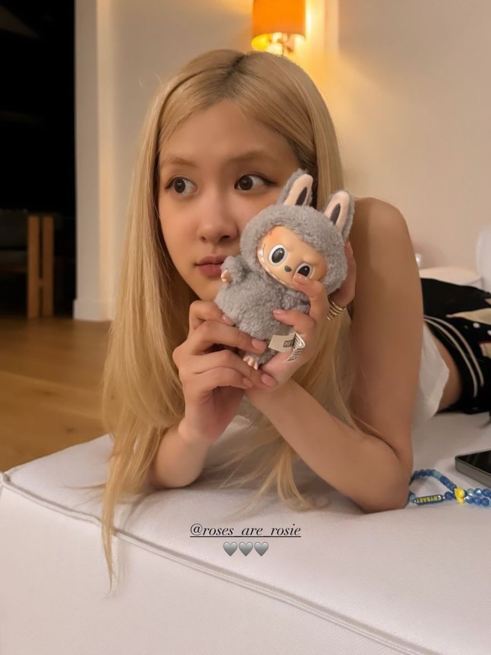 3 Idol KPop yang Punya Boneka Labubu, Diawali Lisa BLACKPINK