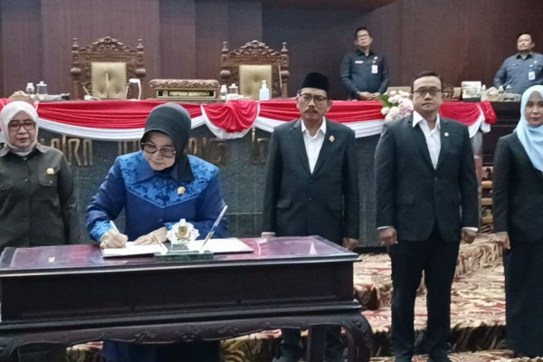 Lengkap, Berikut Susunan Pimpinan dan AKD DPRD Jatim Lengkap, Berikut Susunan Pimpinan dan AKD DPRD Jatim