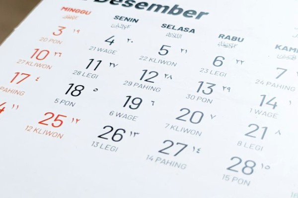 Kalender Jawa 2025, Lengkap Dengan Weton Dan Link Download - iPhone16