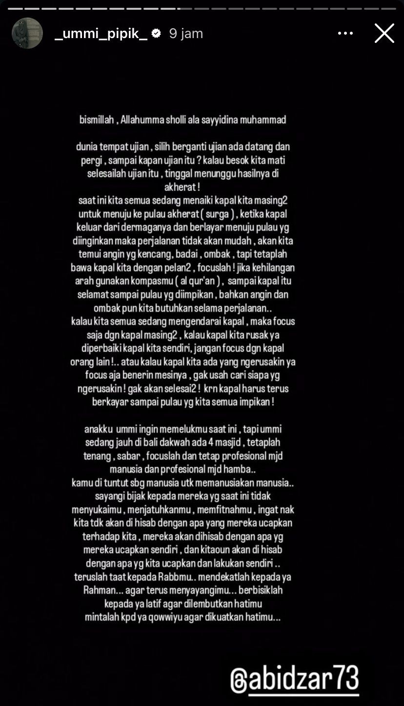 Pesan Umi Pipik buat Abidzar: Tetap Tenang, Fokus Berkarya Pesan Umi Pipik buat Abidzar: Tetap Tenang, Fokus Berkarya