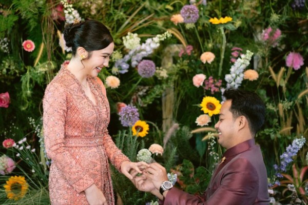 7 Dekorasi Lamaran Febby Rastanty, Meriah Bertema Alam!