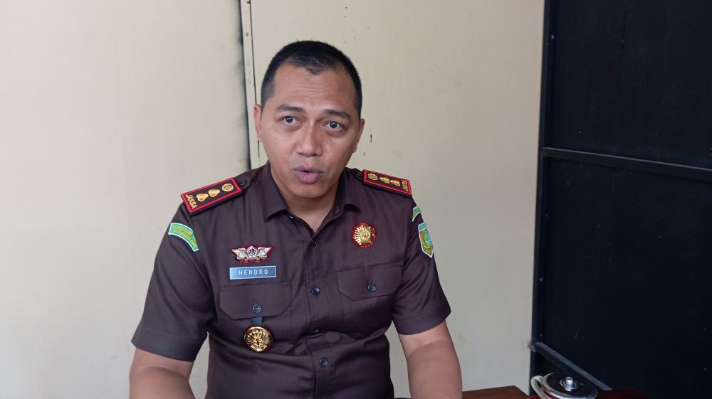 Kejari Lotim Tetapkan Dua Tersangka Dugaan Korupsi Kejari Lotim Tetapkan Dua Tersangka Dugaan Korupsi