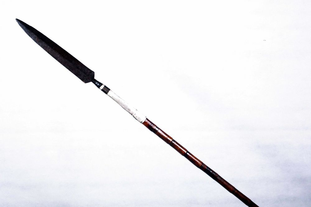 Senjata Tradisional dari Provinsi NTB yang Dipakai