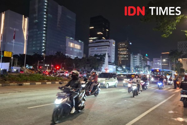 Demo Indonesia Gelap Bubar, Lalin di Medan Merdeka Normal Demo Indonesia Gelap Bubar, Lalin di Medan Merdeka Normal
