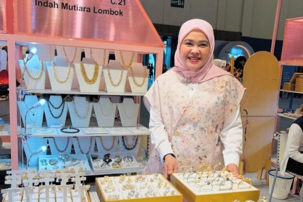 Kilau Indah Mutiara Lombok, Pesona Perhiasan Nusantara
