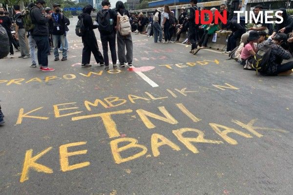 Wakil Ketua MPR Bantah UU TNI Biang Kerok LG Cabut Investasi