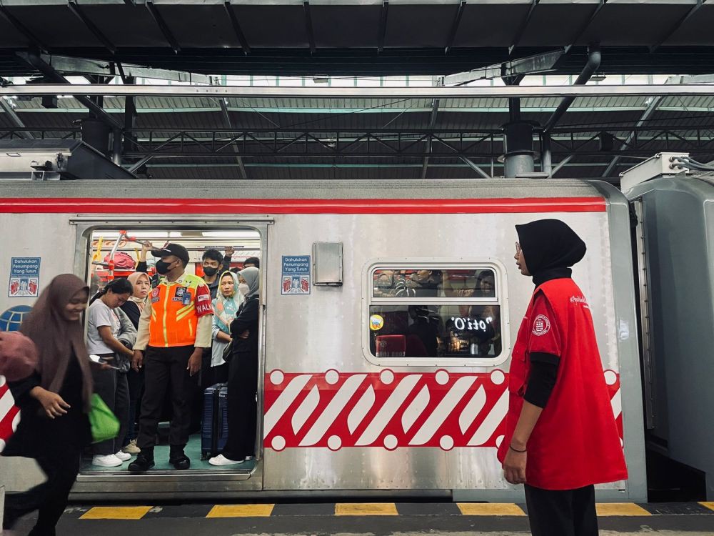 KAI Commuter Line Siapkan Beragam Fasilitas saat Momen Mudik