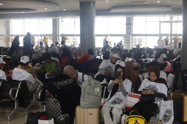 42 Ribu Penumpang Naik dari Pelabuhan Makassar saat Lebaran