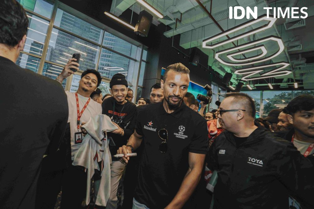 [FOTO] Keseruan Schweinsteiger dan Nani Bertandang ke IDN HQ | IDN Times
