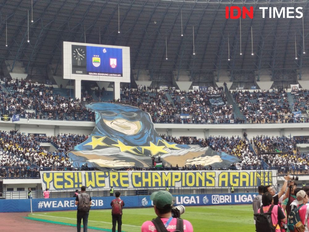 8 Potret Perayaan Gelar Persib Bandung di Stadion GBLA